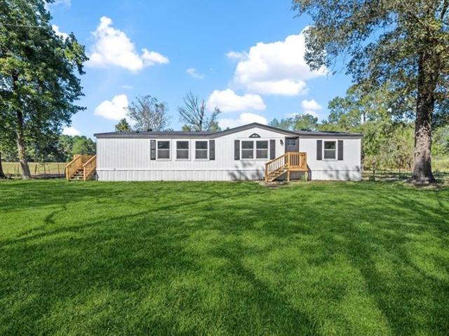 194 County Road 4402, Dayton, TX 77535