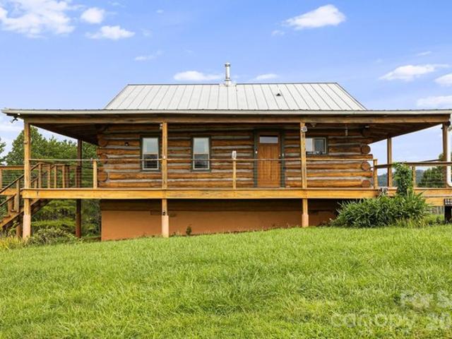 194 Cabin Hollow Dr, Marshall, NC 28753