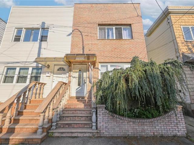 194 Bay 7th Street | Compass