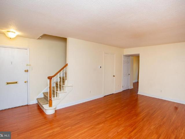 194 Berwick Place # 21E