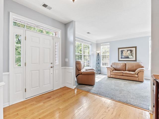 194 Birkhall Circle