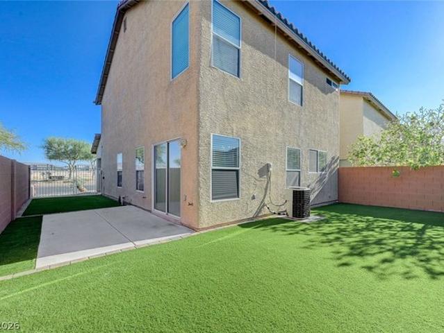 194 Gilliflower Ave, Las Vegas, NV 89183