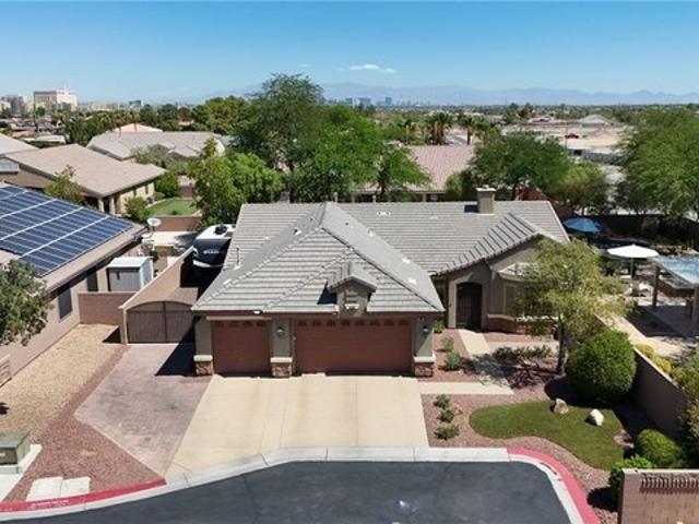 194 Glenbrook Estates Dr, Las Vegas, NV 89183
