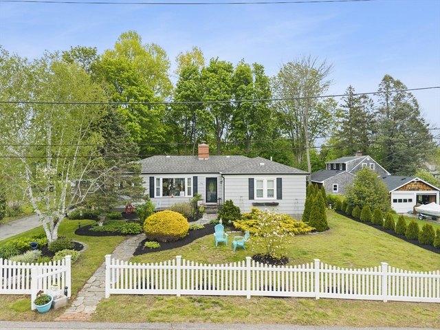 194 Grove Ave, Somerset, MA 02726