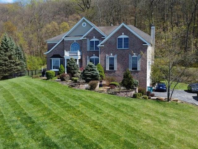 194 Devon Farms Rd, Stormville, NY 12582