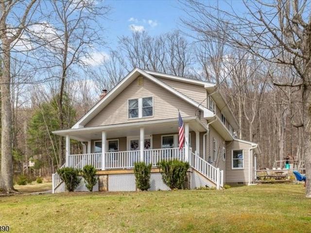 194 Fairview Ave, Washington Township, NJ 07853
