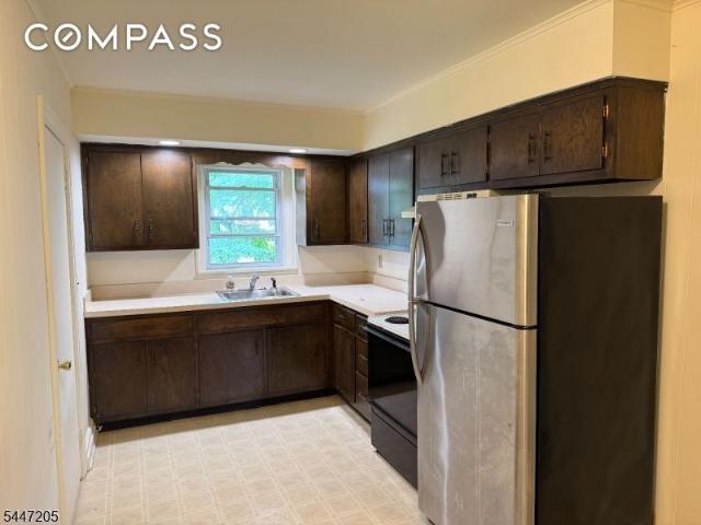194 Krone Pl, Hackensack, NJ