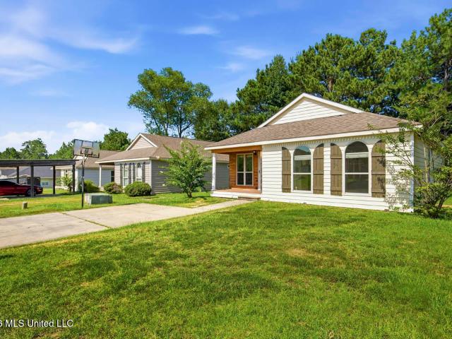 194 Hawthorne Drive