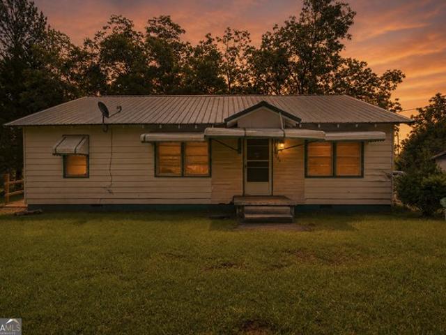 194 Lovers Ln NE, Milledgeville, GA 31061