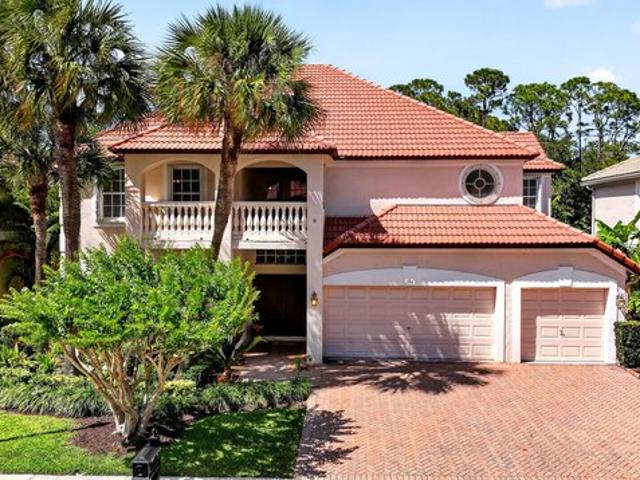 194 Lone Pine Dr, Palm Beach Gardens, FL 33410