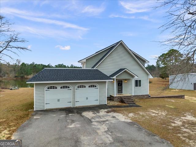 194 Lakeside Drive