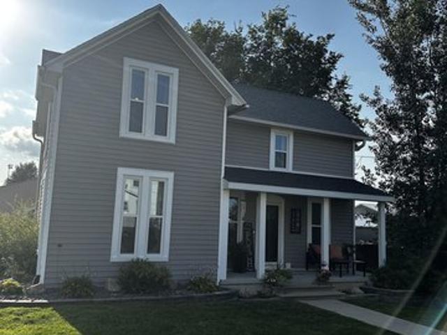 194 S Orchard St, Brooklyn, IA 52211