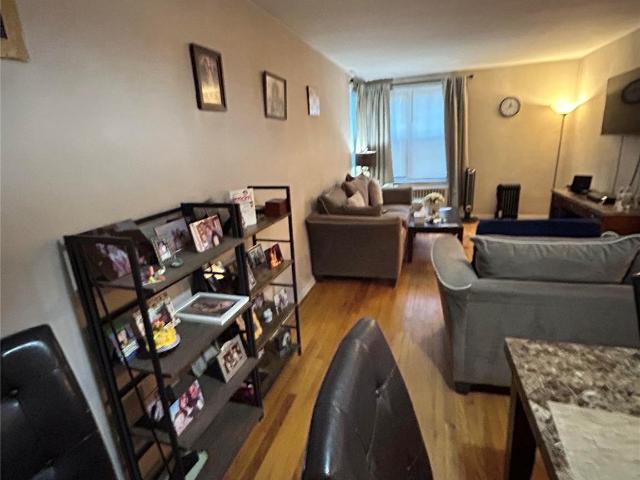 194 Smith Street 1M