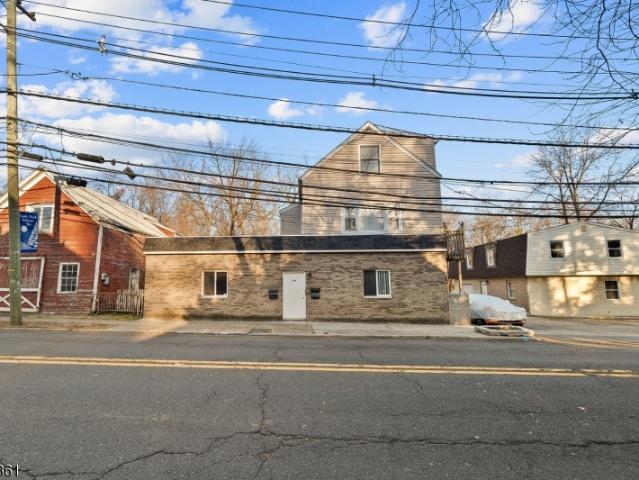 194 Saddle River Rd