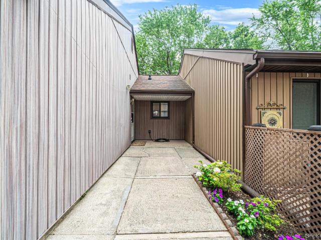 194 Strathmore Gate Drive