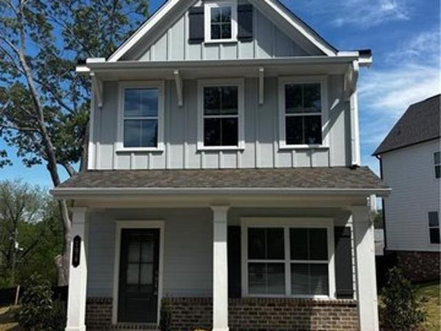 194 Summit Ave SE, Marietta, GA 30060