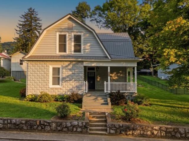 194 Park St, Gate City, VA 24251