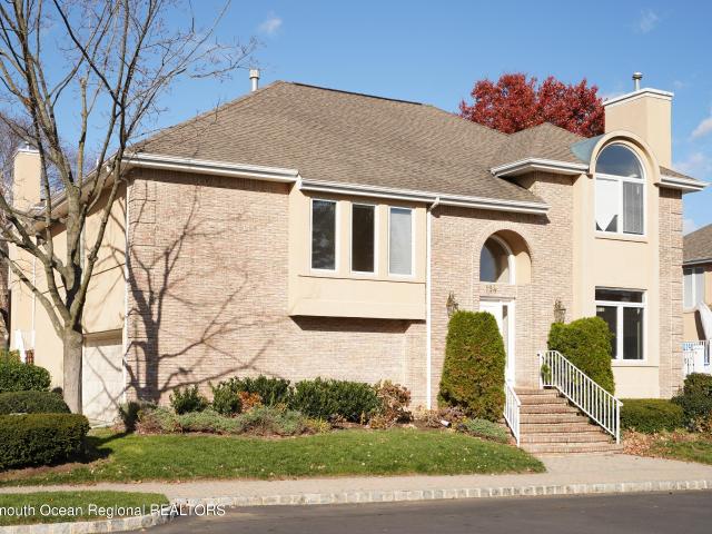 194 Pelican Court