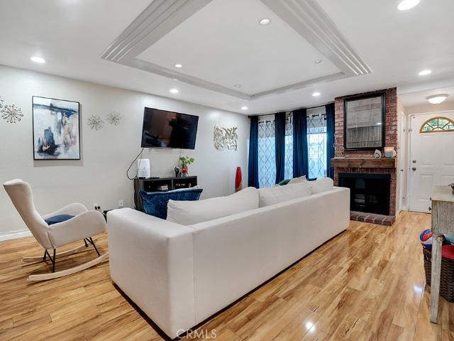 19540 Sherman Way 604