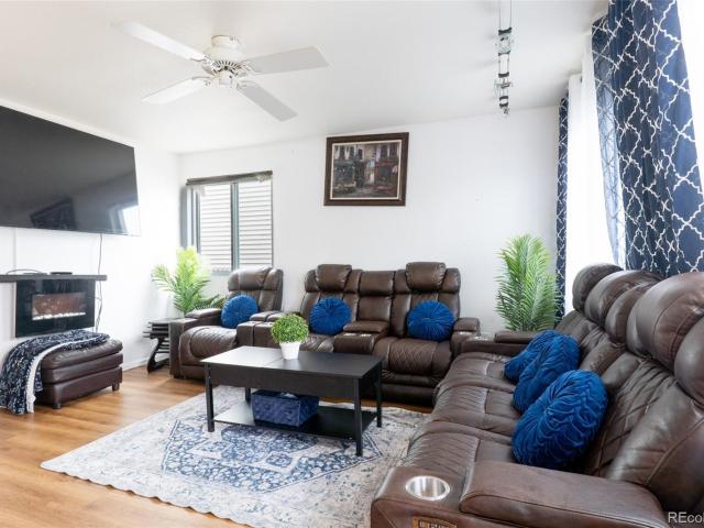 19542 E 19th Place