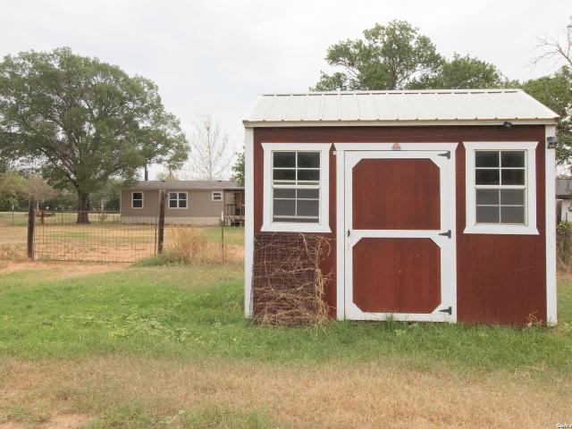 19545 Farm to Market Road 463, Devine, TX 78016 | MLS #1898