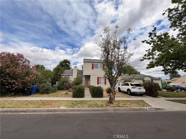 19549 Schoolcraft St, Reseda, CA 91335 | MLS #SR26096 | Compass