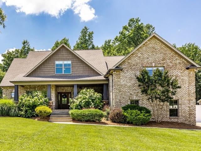 1954 Lake Rd, Greenbrier, TN 37073
