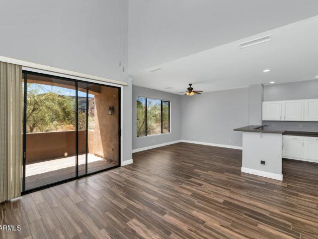 19550 n grayhawk drive # 1062