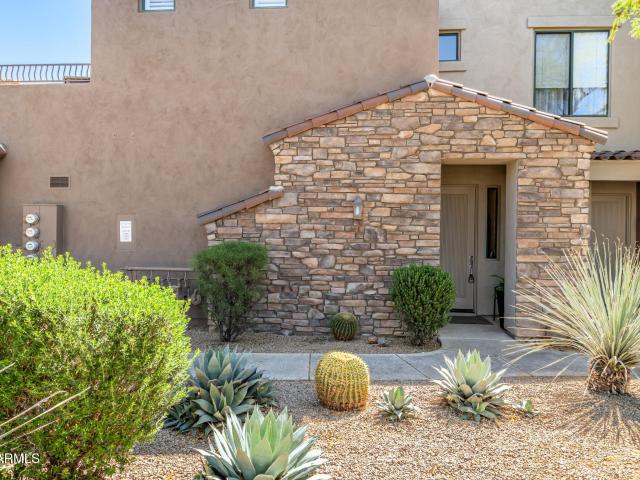 19550 n grayhawk drive # 2055