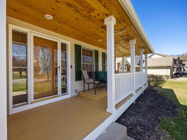 19554 Vernon St NW, Elk River, MN 55330 | MLS #7054 | Compass