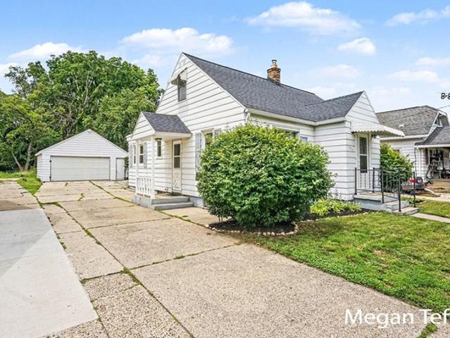 1955 Blandford Ave SW, Wyoming, MI 49519