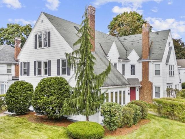 1955 Chapel St, New Haven, CT 06515