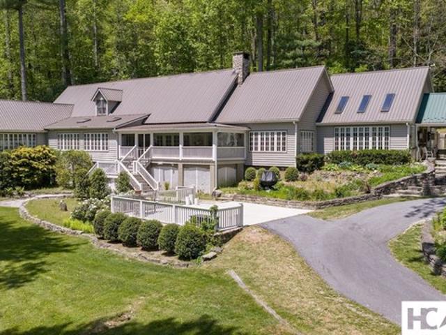 1955 Dillard Rd, Highlands, NC 28741