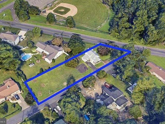 1955 Hulmeville Rd, Bensalem, PA 19020