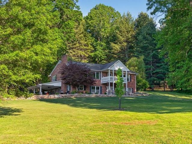 1955 Joy Ranch Rd, Woodlawn, VA 24381