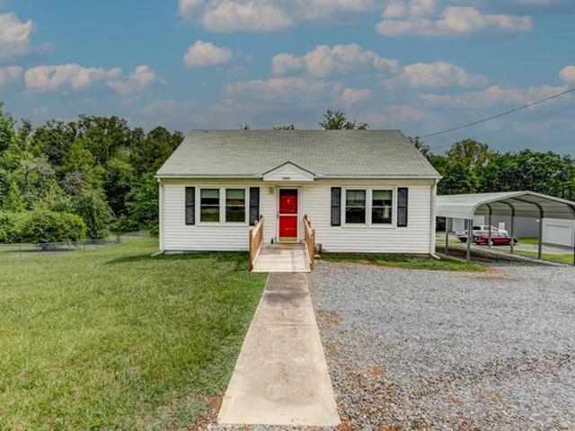 1955 Waterlick Rd, Lynchburg, VA 24501