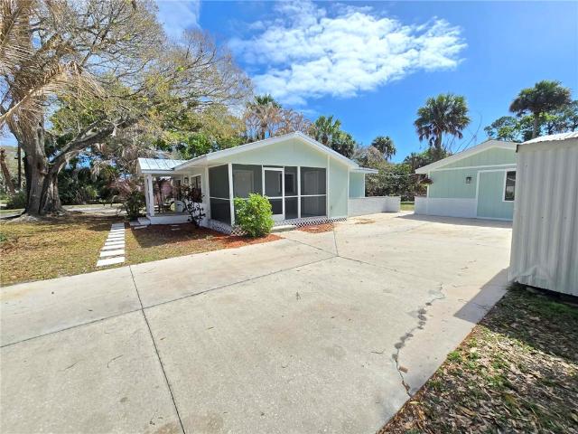 1955 10th Pl, Vero Beach, FL 32960 | MLS #B26003 | Compass