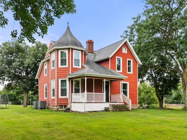 19562 N Ave, Minburn, IA 50167