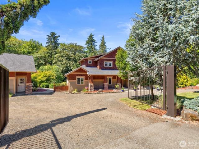 1956 NE Trail Way