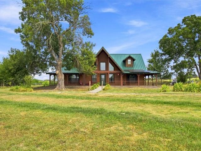 1956 County Road 27100, Roxton, TX 75477
