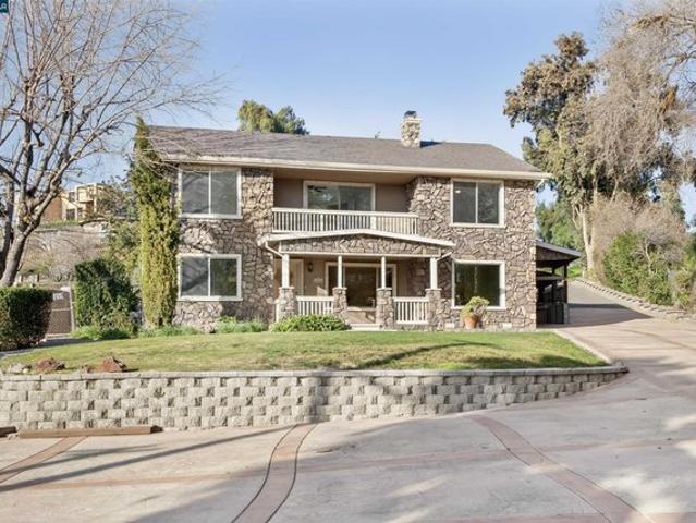 1956 Holly Dr, Concord, CA 94521