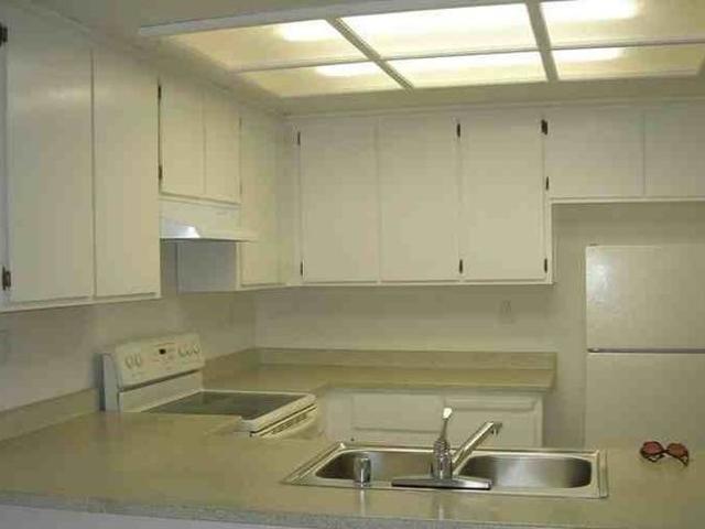 1956 Lazzini Ave, Santa Rosa, CA 95407