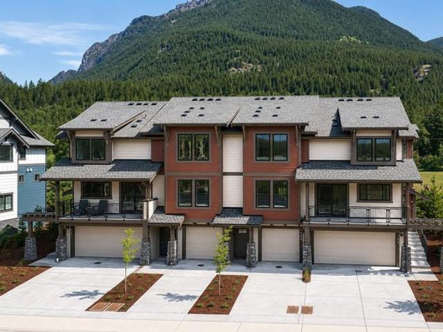 1956 SE 12th St, North Bend, WA 98045