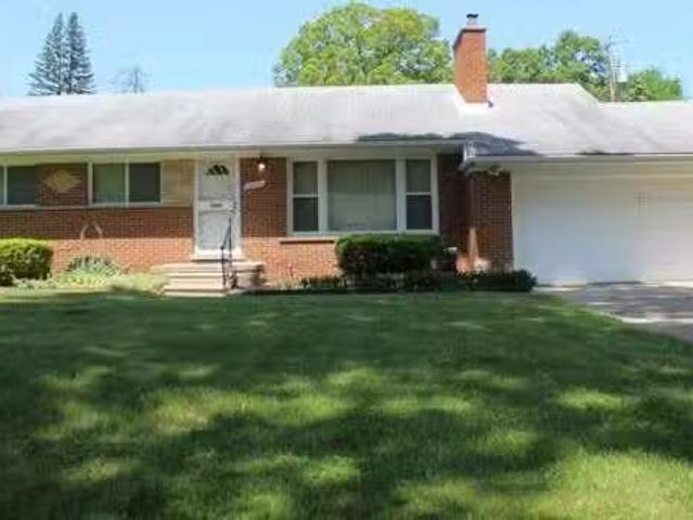 19574 NADOL Drive, Southfield, MI 48075 648966249