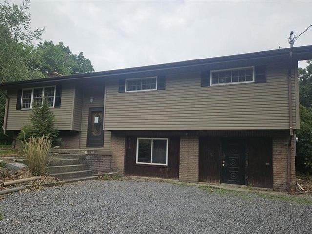1957 Oneida Valley Rd, Karns City, PA 16041