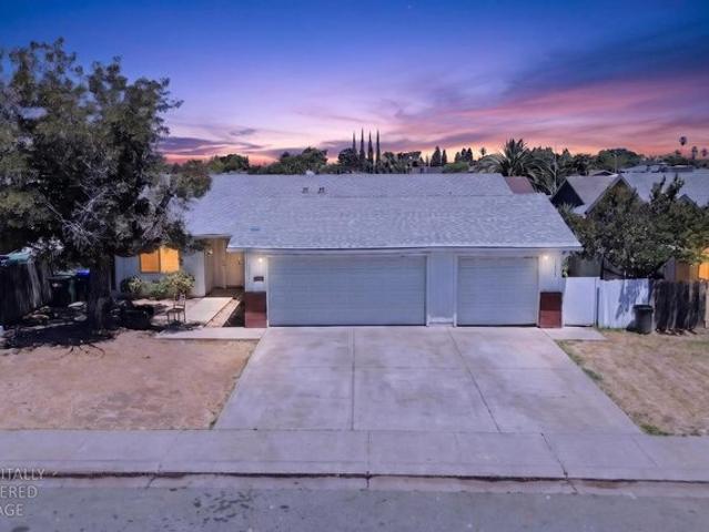 1957 Comstock Dr, Stockton, CA 95209