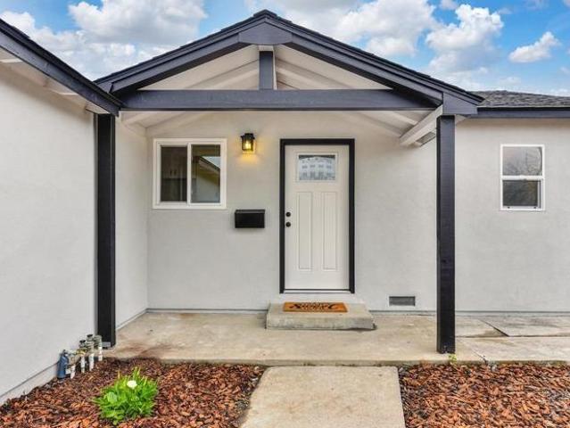 1957 Danvers Way, Sacramento, CA 95832