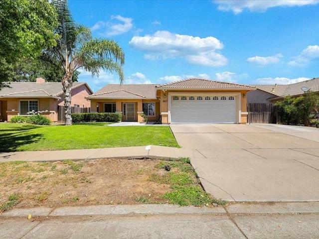 1957 Hunji Dr, Yuba City, CA 95993