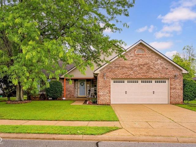1957 Shiloh Dr, Columbus, IN 47203