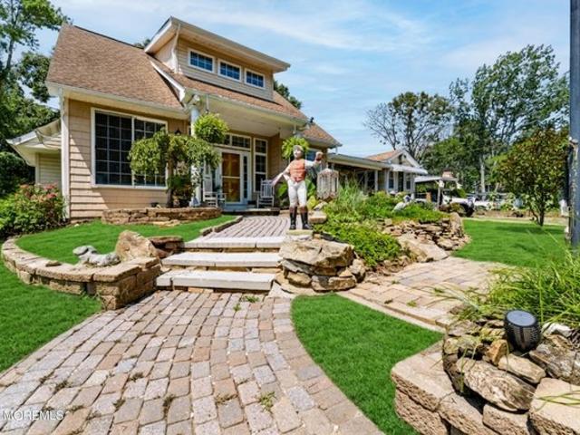 1957 Teakwood Rd, Toms River, NJ 08753